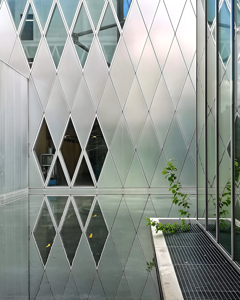 Toughened Glass vs Laminated Glass Which One Should You Choose?